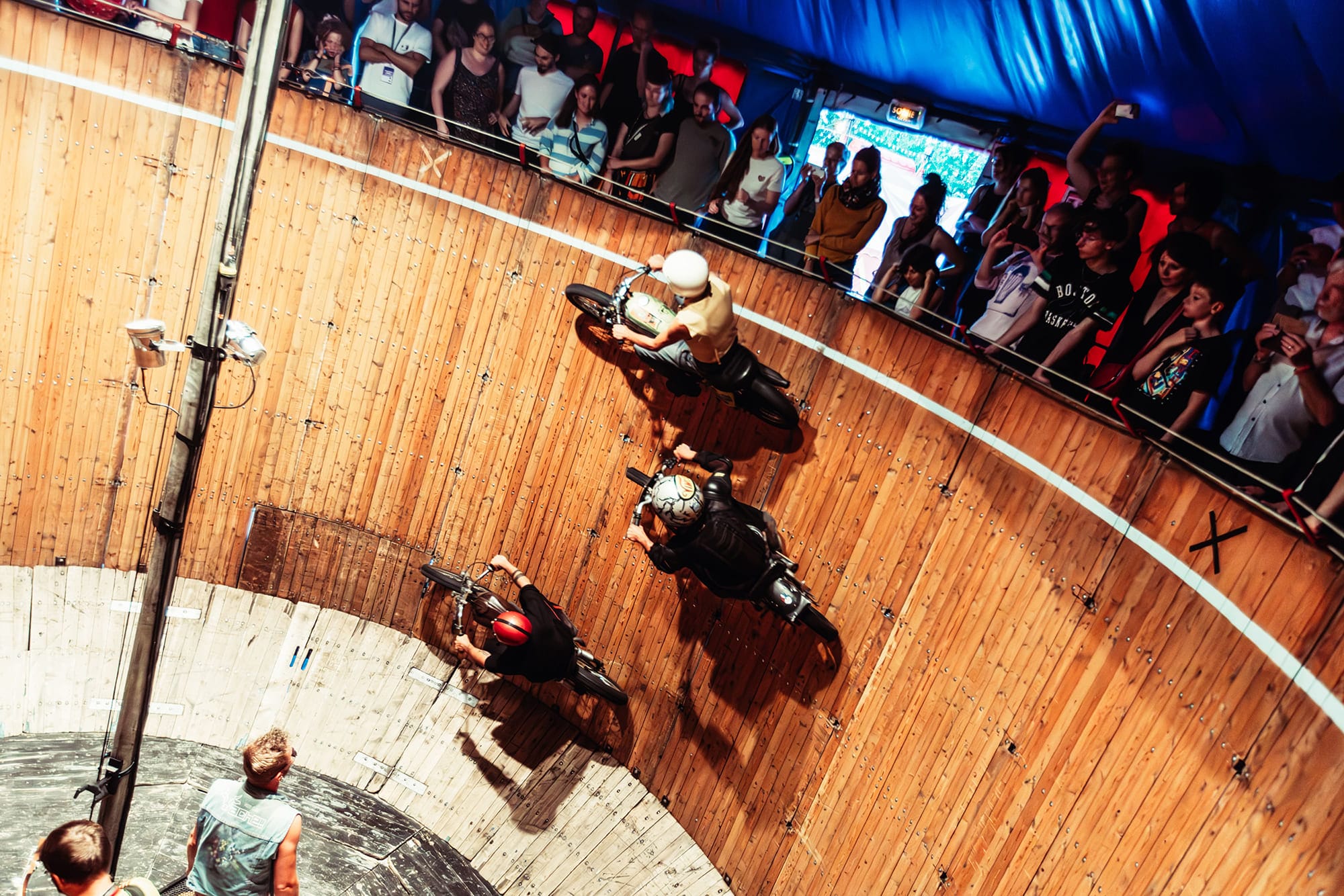 Mortel Jus De Mortel ⋆ UP – Circus & Performing Arts